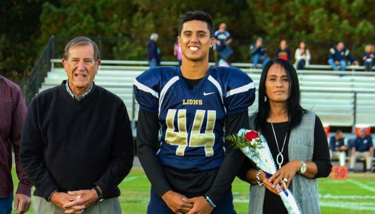 As Mentioned In Interviews, Matt's Mother Is His Biggest Support System ...