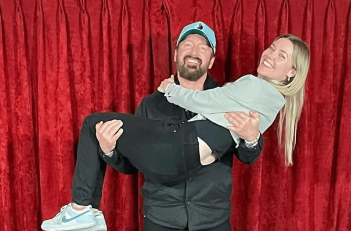 Kelsey Cook Is Head Over Heels In Love With Her Comedian Boyfriend Chad Daniels